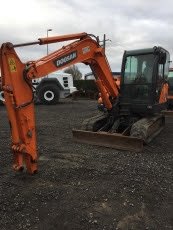 2013 DOOSAN DX 55 in Templemars, France