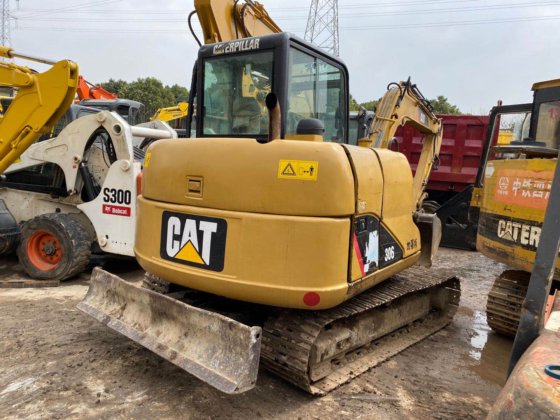 Caterpillar CAT 306 mini excavator in Shanghai, China