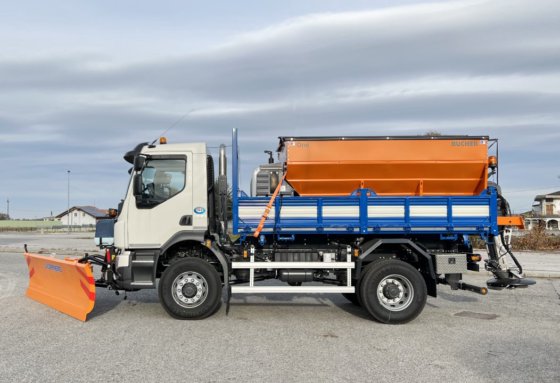 2022 Volvo FL816-280 4X4 in Cuneo, Italy