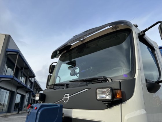 2022 Volvo FL816-280 4X4 in Cuneo, Italy