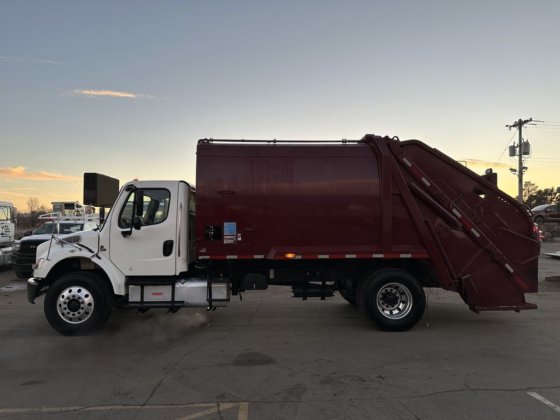 2016 FREIGHTLINER LEACH REAR LOAD PACKER in Rice, MN, USA