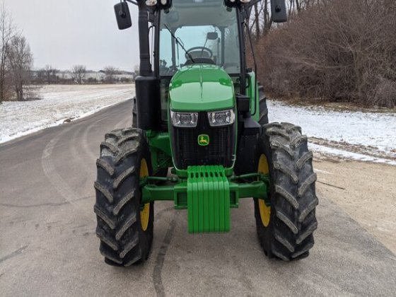 2022 John Deere 5125M in Rockford, IL, USA