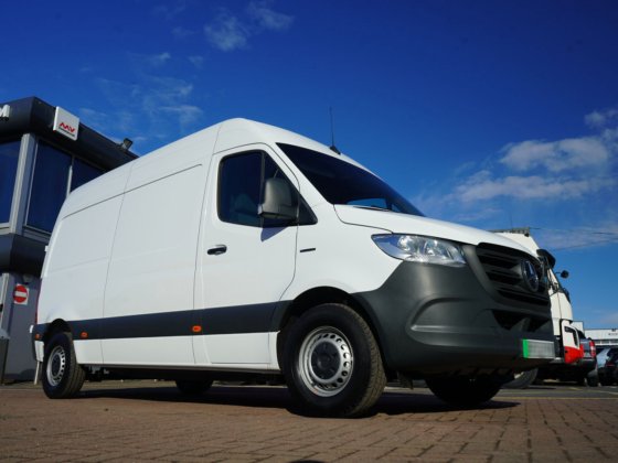Mercedes-Benz eSprinter Progressive Van in Airdrie, United Kingdom