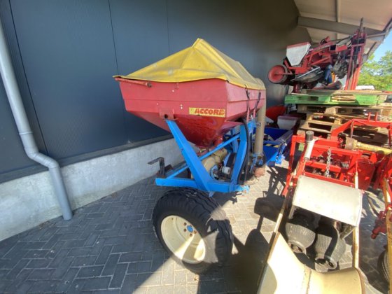 Accord DL fronttank + kouterbalk in Valthermond, Drenthe, Nederland
