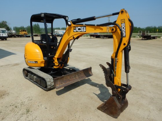2015 JCB 8029 CTS Mini Excavator in MacGregor, Manitoba, Canada