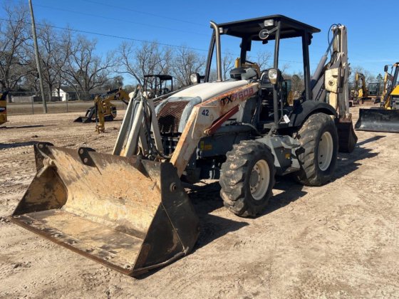 TEREX TX760B BACKHOE in Hazlehurst, GA, USA