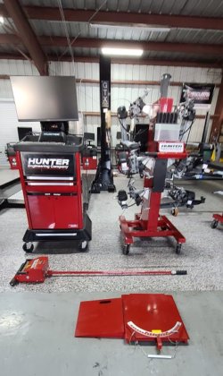 Hunter Alignment Machine HD Mobile Version in Naples, FL, USA