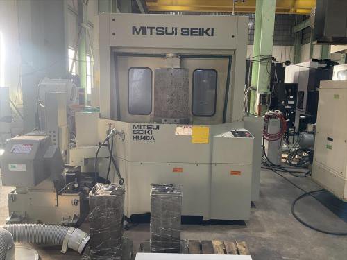 2003 Mitsui Seiki horizontal machining center HU40A in Tokyo, Japan