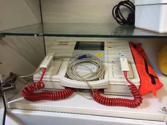 Hellige Marquette Cardioserve defibrillator in Velbert, North Rhine ...