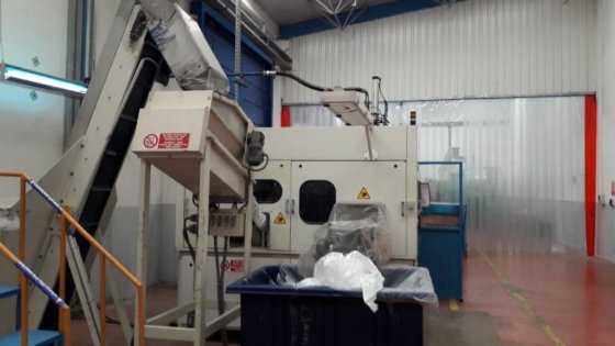 2004 Siapi EA20 PET Preform Blower for 5 Liter Drums in Ñuñoa, Chile