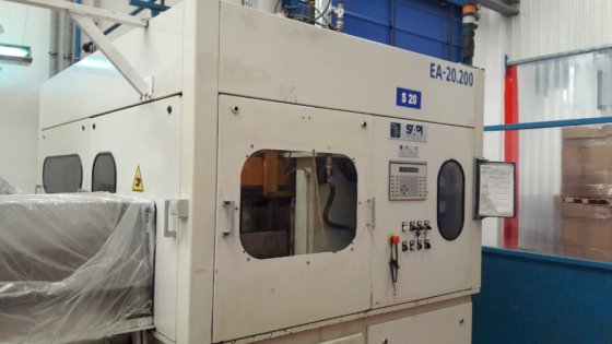 2004 Siapi EA20 PET Preform Blower for 5 Liter Drums in Ñuñoa, Chile