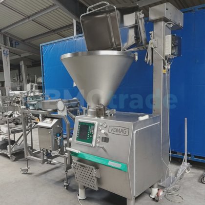 1983 SCANIRO L7 loading column in Zamość, Lublin, Poland