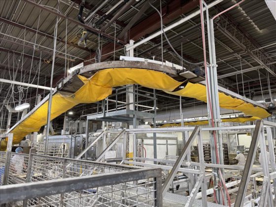 Stewart System Overhead Bun Transfer Converyor in Toronto, Ontario, Canada