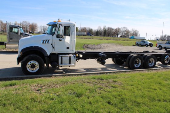 2013 Mack GU713 in New Haven, IN, USA