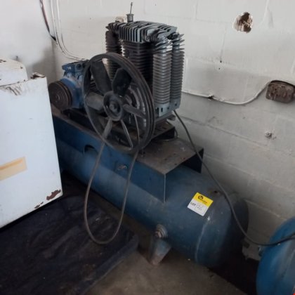 Lot ± 200L Air Compressor - 3 Phase in Bloemfontein, Free State, South ...