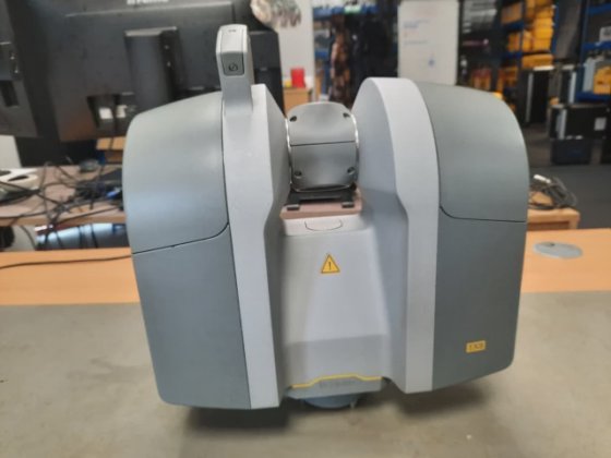 Trimble TX8 in Paris, Île-de-France, France