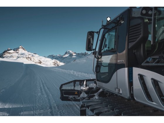 2020 PRINOTH Prinoth Husky mit Personenkabine in Brig, Switzerland