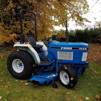 Ford 1520 Tractor