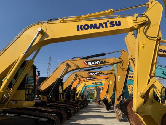 2018 Hydraulic komatsu pc240-8 pc240lc-8 Excavator digger/good running ...