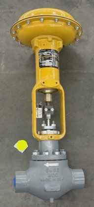 SULLIVAN & SONS GLOBE VALVE W/PNEUMATIC ACTUATOR 15758 TYPE 867 in ...