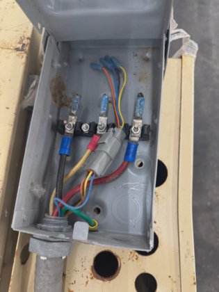GENERAC GENERATOR ATF TRANSFER SWITCH MODEL 0049691 in Coffeyville, KS, USA
