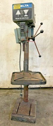DELTA DRILL PRESS MODEL 20 70-290 in Coffeyville, KS, USA