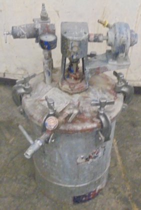 BINKS PAINT POT, 88-5407, 5 GALLON in Coffeyville, KS, USA