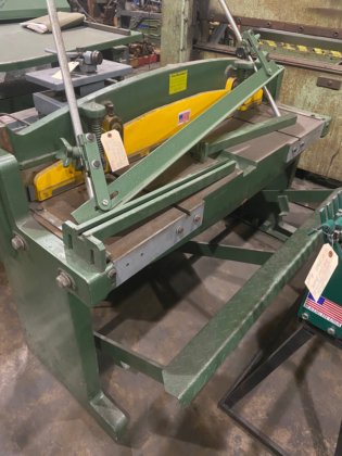TIN KNOCKER 52' FOOT SHEAR in Ennis, TX, USA