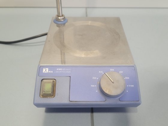 Laboratory magnetic stirrer IKA KMO 2 basic in Lille, France