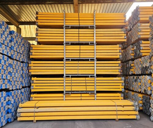 Multiprop PERI MP 625 in Dalmine, Lombardy, Italy