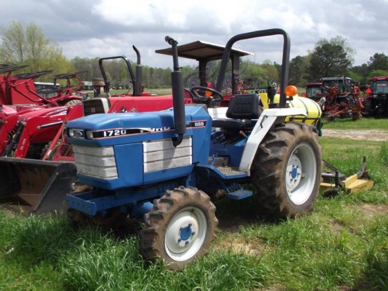 Ford 1720 Tractor