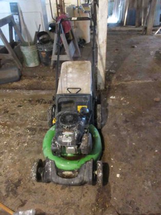 Lawnboy gas push mower with bagger (runs) in Roberts, WI, USA