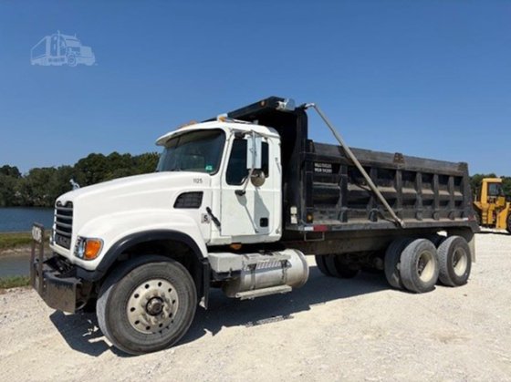 2007 MACK GRANITE CV713 in South Mills, NC, USA