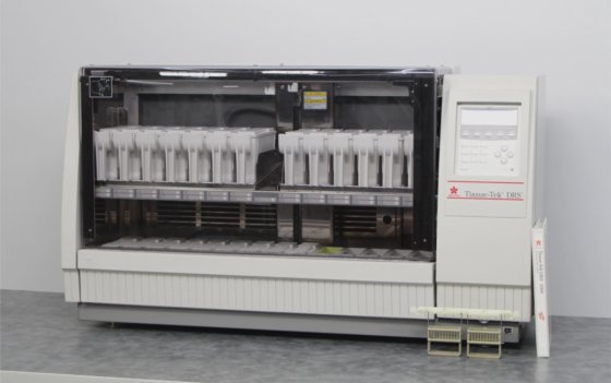 Sakura Tissue-Tek DRS 2000A-D1 4929 DRS 2000 Automated Slide Stainer in ...