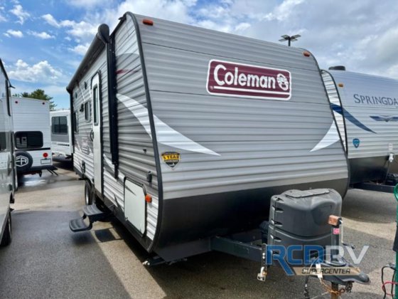 2018 Dutchmen RV Coleman Lantern Series 202RD in Bangor, ME, USA