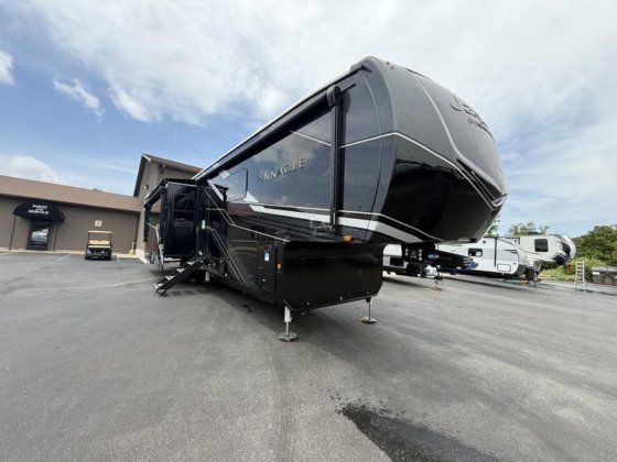 2026 Jayco Pinnacle 38FBRK in Erie, PA, USA