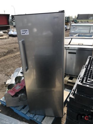 Vissani Convertible Fridge/Freezer in Saskatoon, Saskatchewan, Canada
