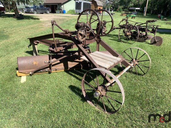 Pull Behind Road Grader