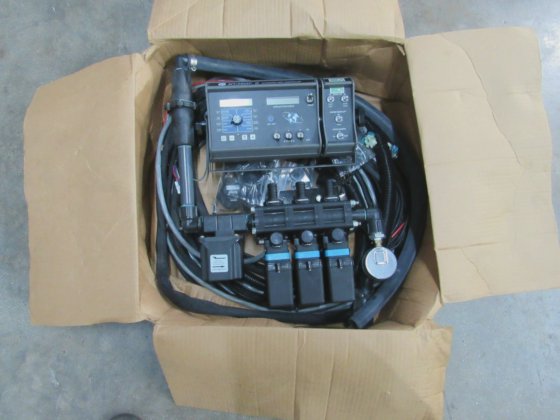 Raven MicroTrack SDI Control Box Golf Course Boom Sprayer CompleteValve ...