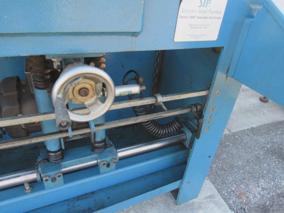 Ideal auto bedknife grinder - Peerless 3000 Spin Relief Reel Mower ...