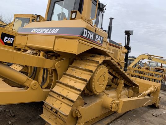 Caterpillar D7H in Shanghai, Shanghai, China