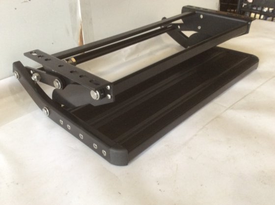 BLACK SINGLE PULL OUT SPRING LOADED CARAVAN STEP - RV PARTS ACCESSORIES ...