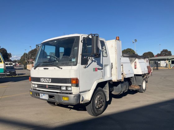 1987 Isuzu FSR in Australia