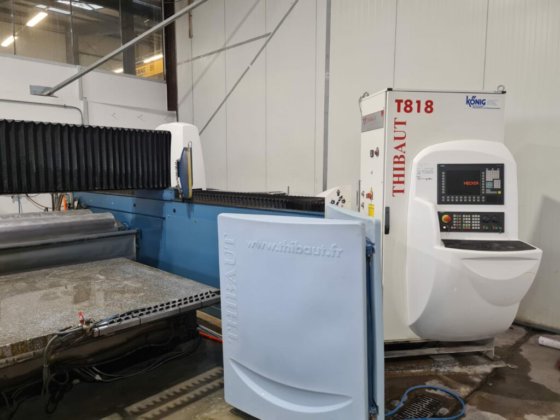 Second hand machining centre Thibaut T818 V2 M5 in Vire-Normandie, France