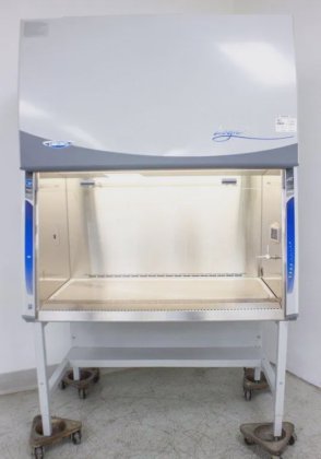 Labconco Purifier Logic+ 4Ft Class II Type A2 Biosafety Cabinet in ...