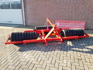 New Cambridge wals field roller in Goudriaan, South Holland, Netherlands