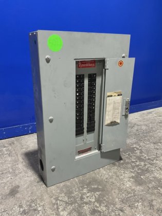 GE 225 Amp 208V MLO Panelboard 🟦 in Arlington, TX, USA