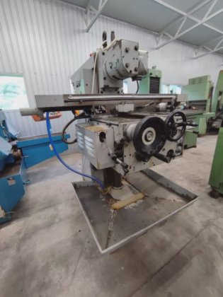 ALCERA UNIVERSAL MILLING MACHINE in Trzebunia, Poland
