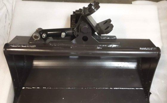 Leveling bucket for 1000mm excavator in Rzeszow, Poland