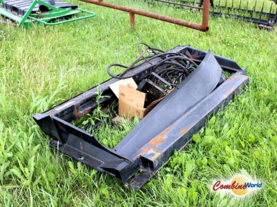 MacDon to John Deere Adapter Completion Kit (CA20/CA25) in De Soto, IA, USA